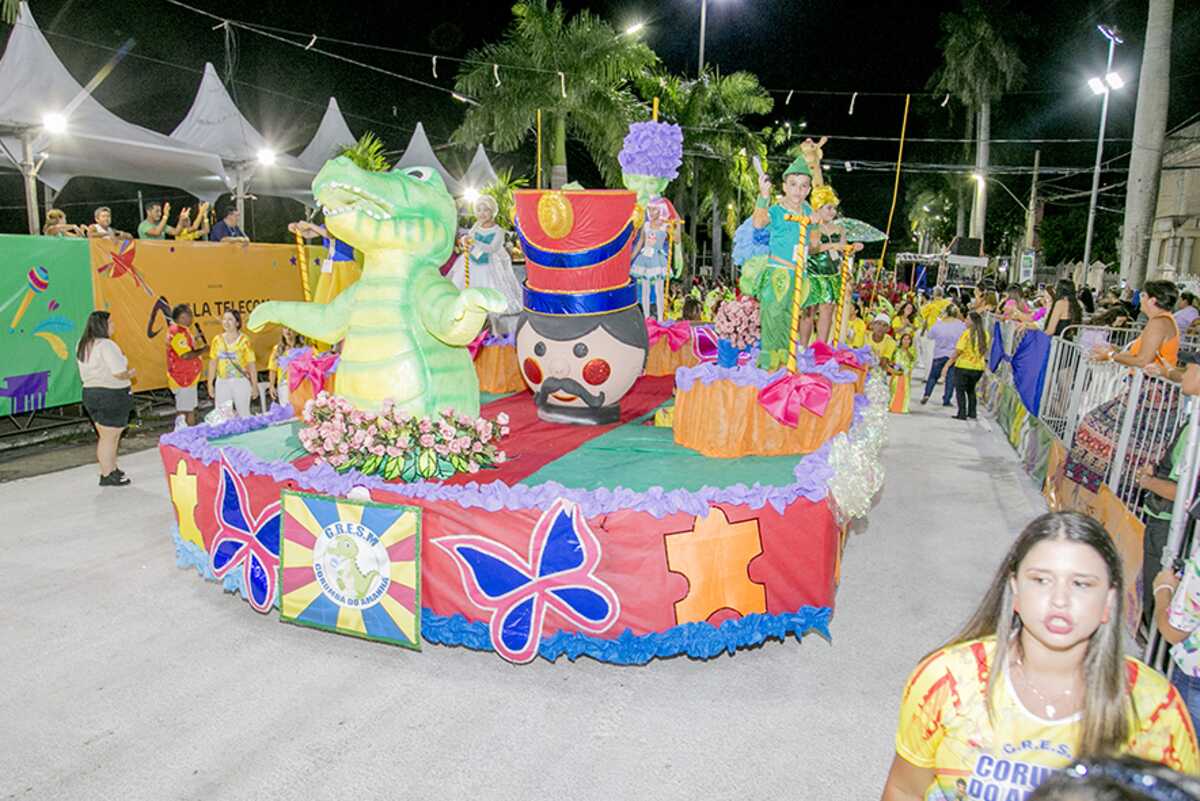 Em primeiro desfile na Avenida, Corumbá do Amanhã mostra futuro do ...