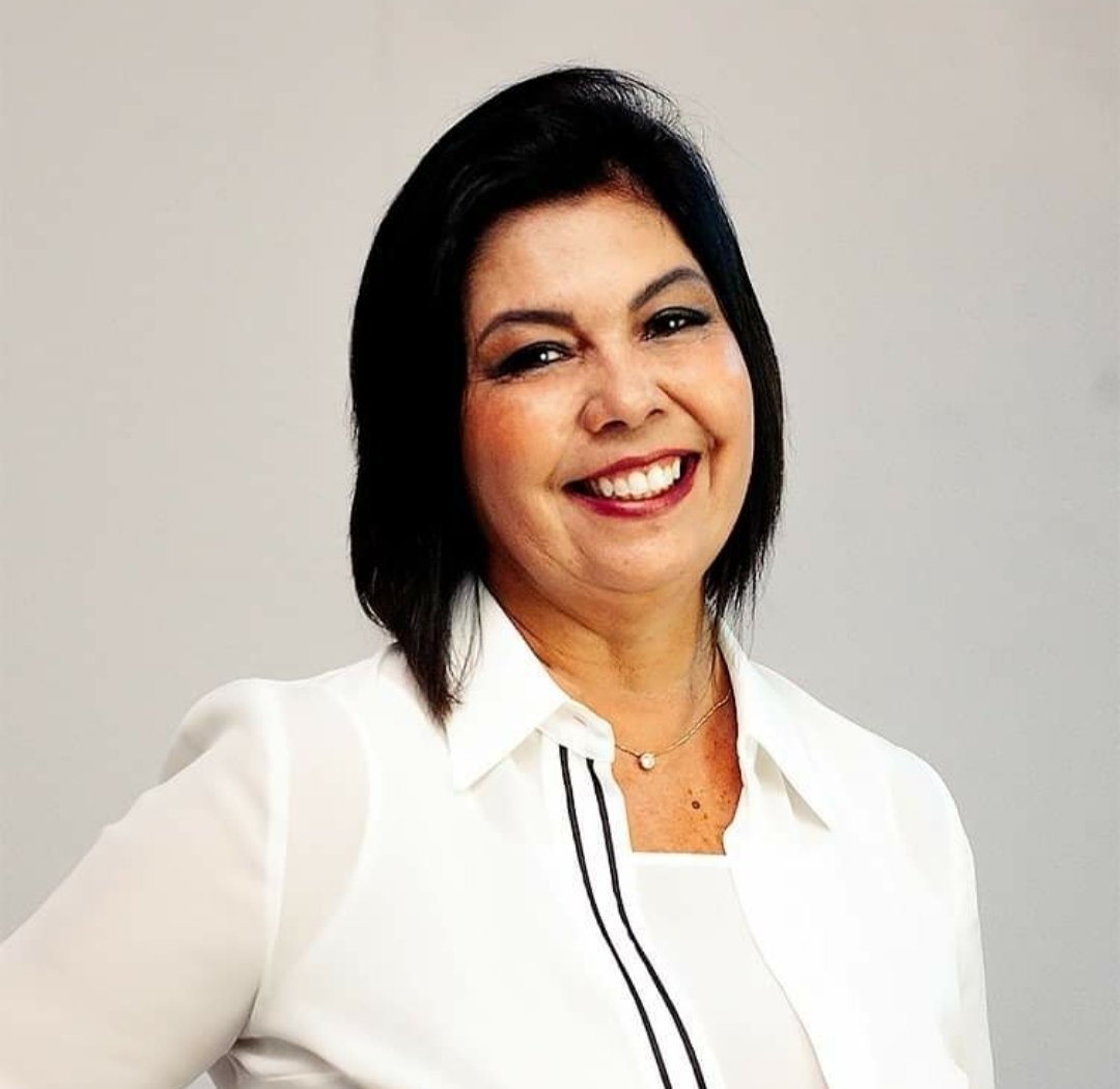 Bia Cavassa é membro titular das Comissões de Educação e Meio Ambiente ...